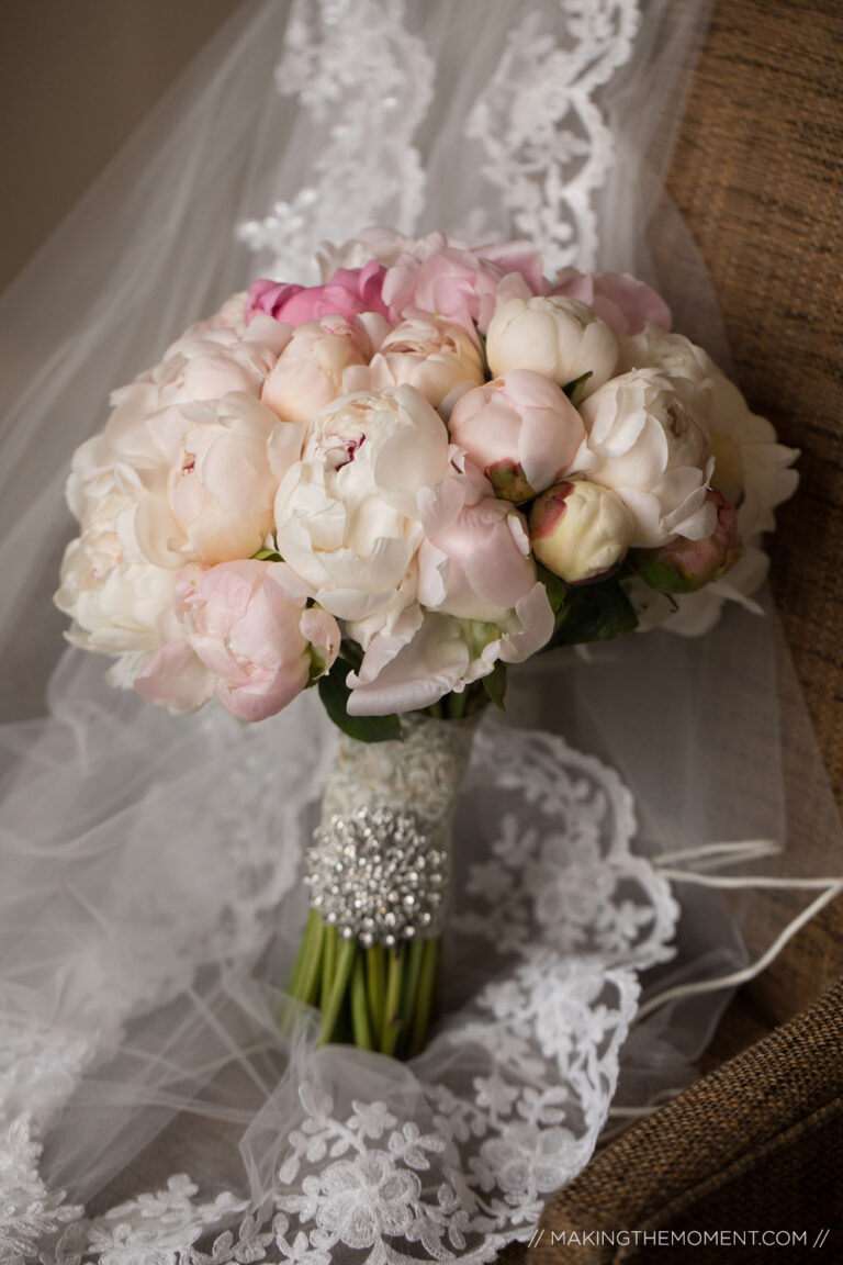 bridal bouquet photography | Making the Moment Photography